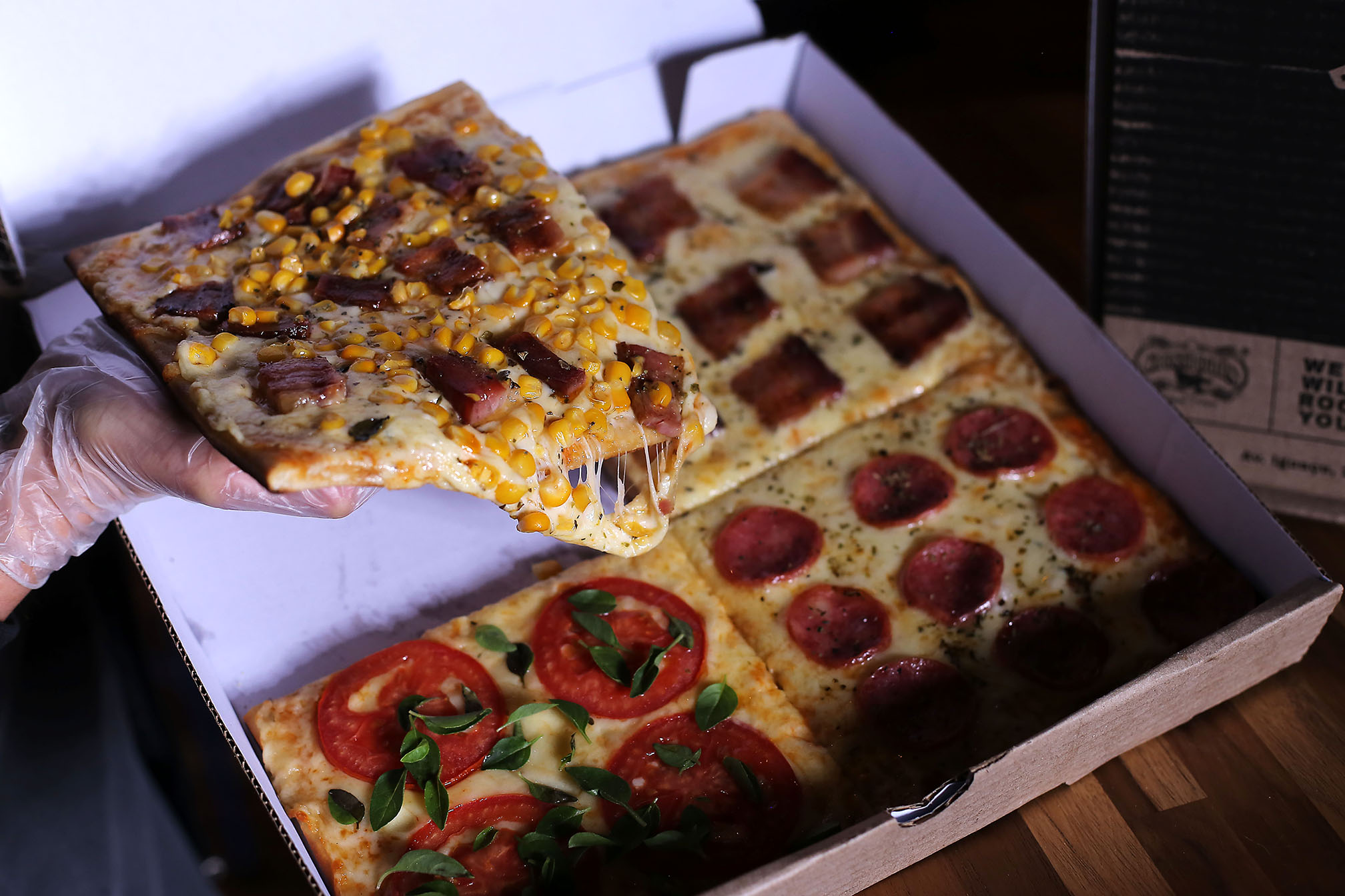 Thunder, a pizza quadrada - Júlio Zaruch | Turismo e Gastronomia